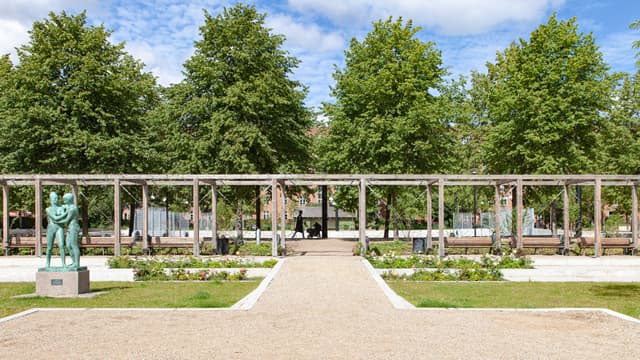 Enghaveparken: Dryshod in the footsteps of Arne Jacobsen - Danish ...